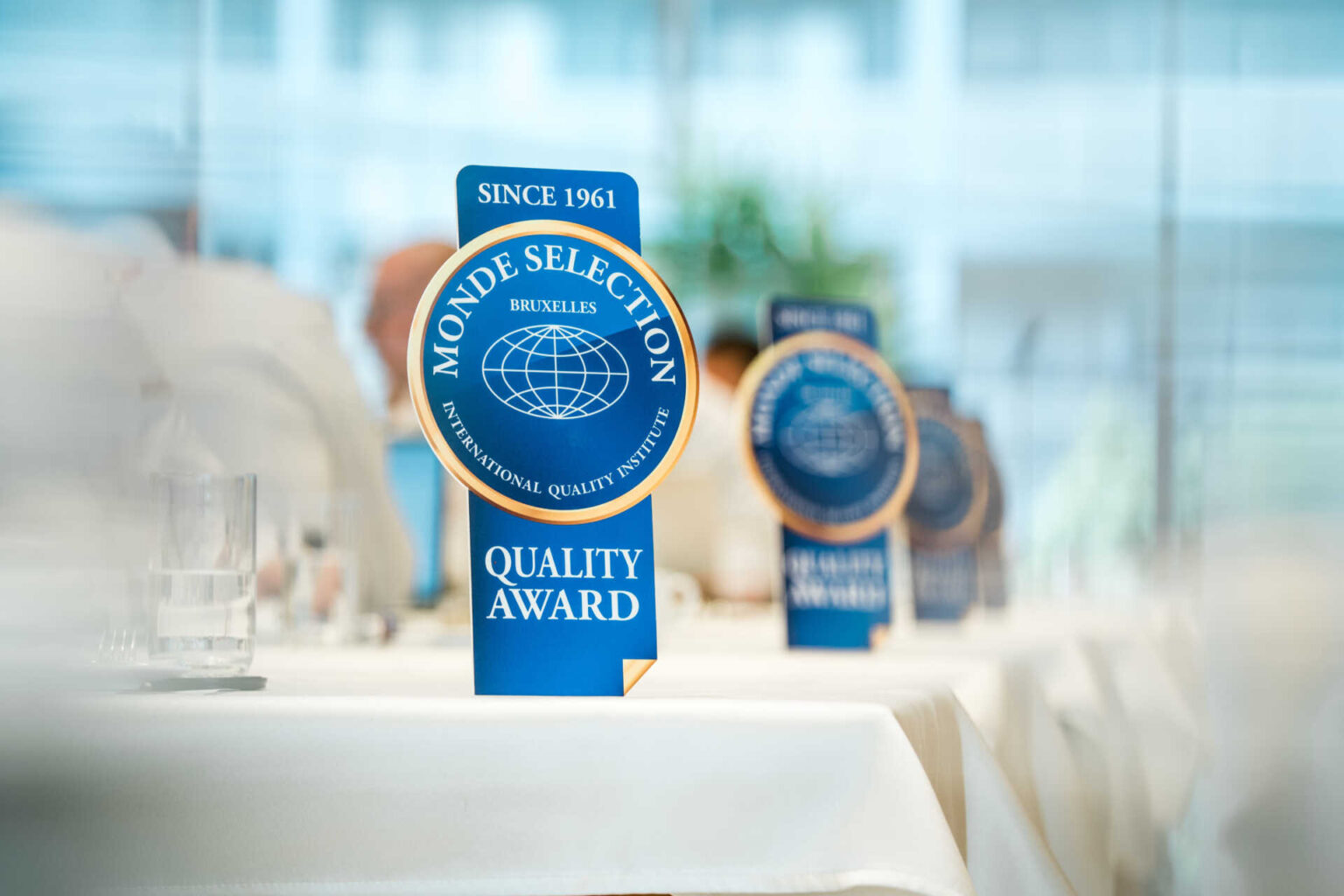 Monde Selection || JET8 Japan